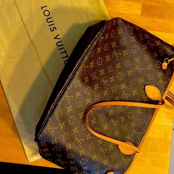 Louis Vuitton | Bags | Cartera Lv Original Para Mujer Excelentes ...